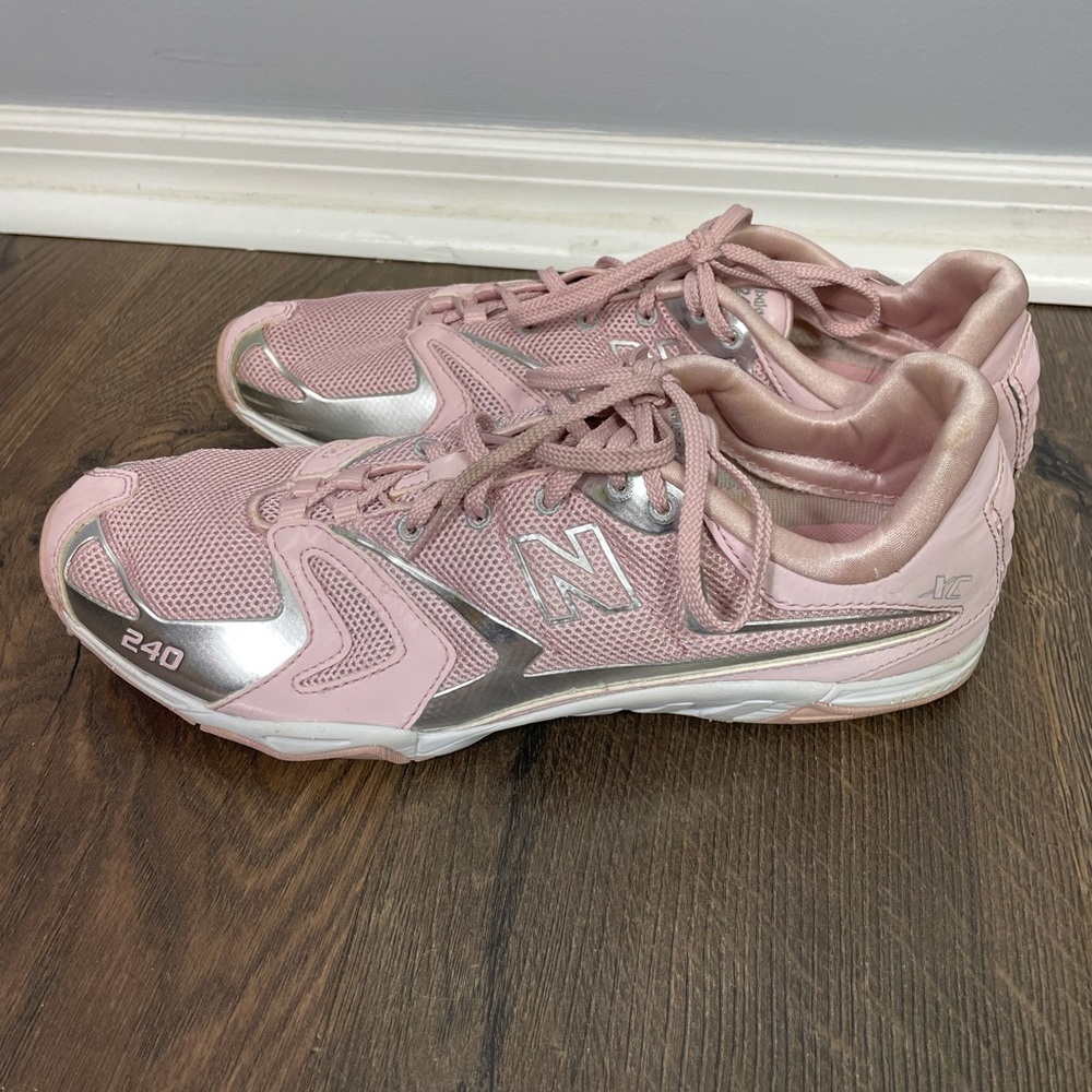 New Balance 240 Xc Pink And Silver Tennis Athletic Sh… - Gem